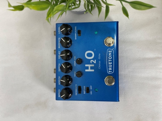 Gear Hunter | Truetone - V3H2O