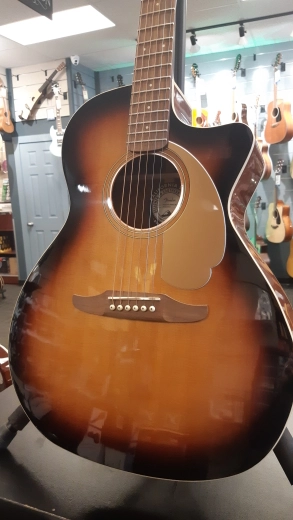 Gear Hunter | FENDER NEWPORTER PLAYER SUNBURST