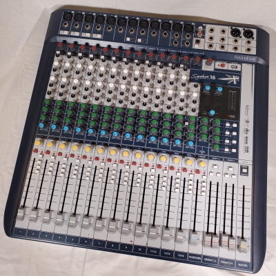 Gear Hunter | Soundcraft - SIGNATURE 16