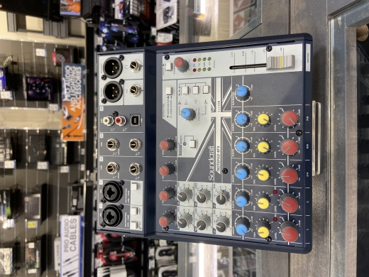 Gear Hunter | Soundcraft - NOTEPAD-8FX