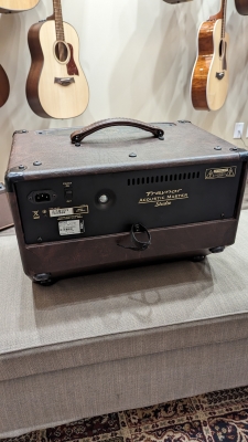 Gear Hunter | Traynor - AM STUDIO Acoustic Amp