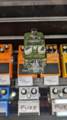 Gear Hunter | Hotone Skyline Reverb Pedal