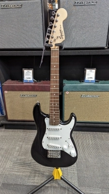 Gear Hunter | Squier - Mini Strat - Black