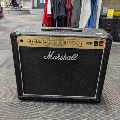 Gear Hunter | Marshall - DSL40C