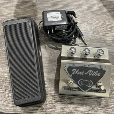 Gear Hunter | DUNLOP UNIVIBE EFFECT