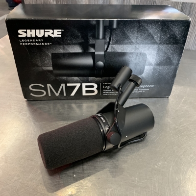 Gear Hunter | Shure - SM7B