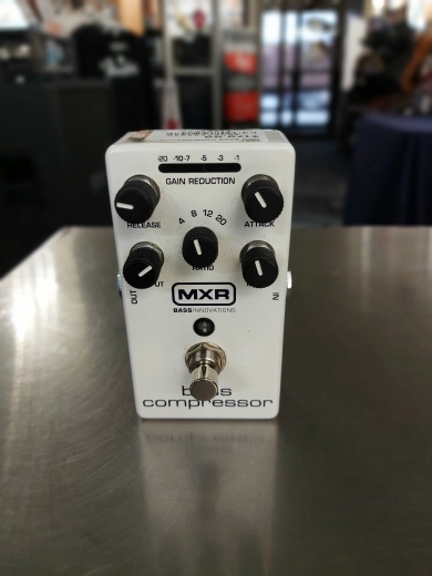 Gear Hunter | MXR - Bass Compressor M87
