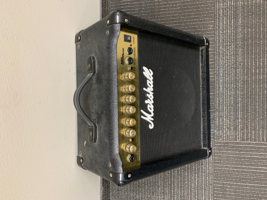 Gear Hunter | Marshall MG15CDR
