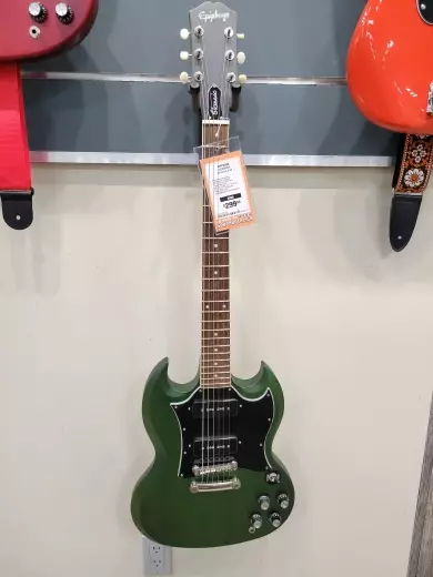Gear Hunter | SG Classic P90 - Worn Inverness Green
