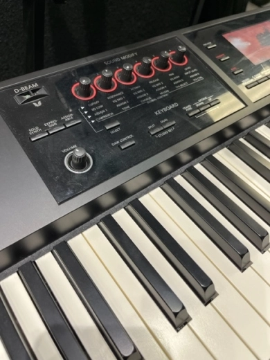 Gear Hunter | Roland - FA-08 88-Key Workstation
