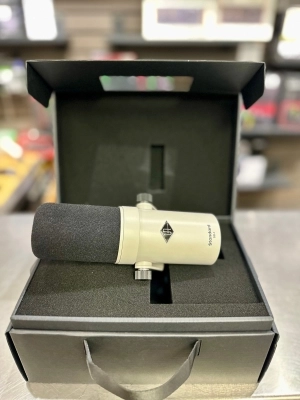 Gear Hunter | Universal Audio - MIC-UASD-1