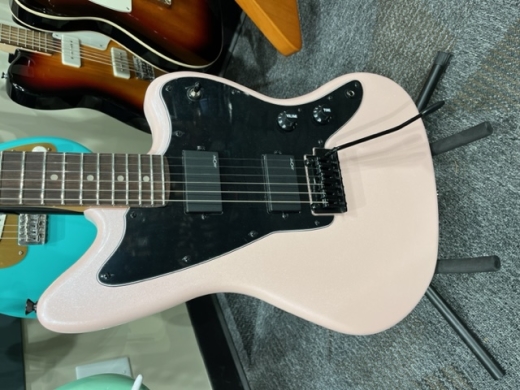 Gear Hunter | Squier - Contemporary Active Jazzmaster in Shell Pink Pearl