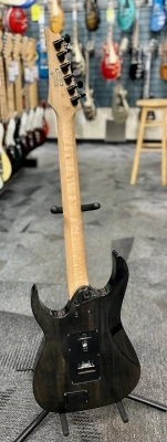 Gear Hunter | Ibanez RG350 custom with S.D. Blackouts