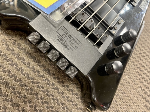 Gear Hunter | HOHNER B2 V 5ST HEADLESS BASS