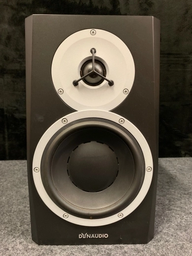 Gear Hunter | Dynaudio - BM5MKIII