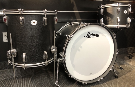 Gear Hunter | Ludwig Drums Legacy Mahogany Black Cat Shellpack