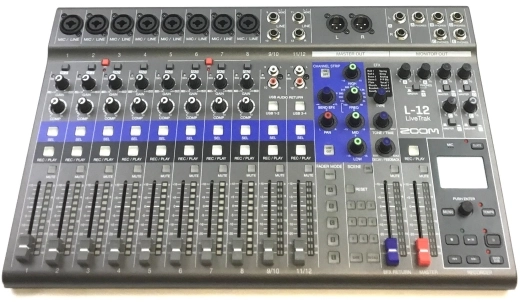 Gear Hunter | Zoom - LIVETRAK L-12