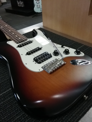 Gear Hunter | FENDER HW1 HSS STRAT 3TS