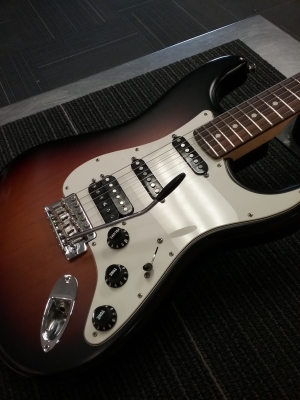 Gear Hunter | FENDER HW1 HSS STRAT 3TS
