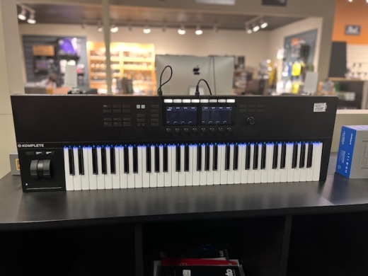 Gear Hunter | Native Instruments - KONTROL S61 MK2