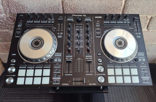 Gear Hunter | Pioneer - DDJ-SR2