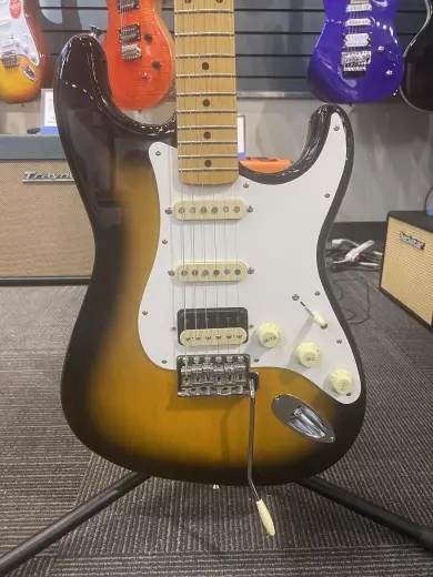 Gear Hunter | Fender - 025-1802-303