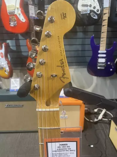 Gear Hunter | Fender - 025-1802-303