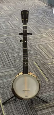 Gear Hunter | Rickard Banjo Dobson