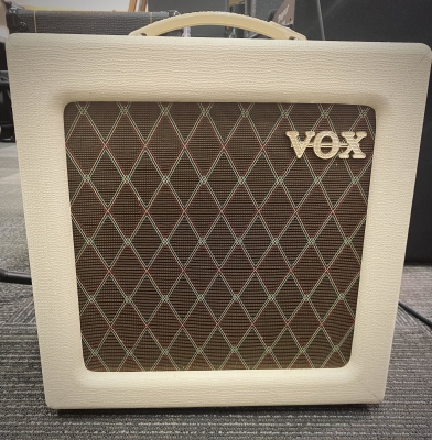 Gear Hunter | Vox - AC4TV
