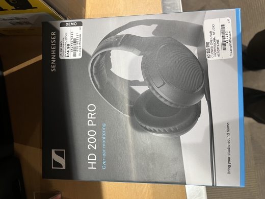 Gear Hunter | Sennheiser - HD 200 PRO