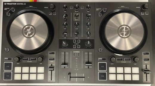 Gear Hunter | Native Instruments - KONTROL S2 MK3