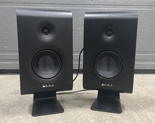 Gear Hunter | ART Pro Audio RM5 Active 300w Reference Monitors