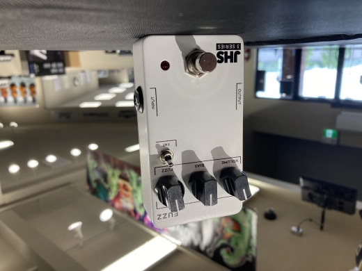 Gear Hunter | JHS Pedals - JHS 3 FUZZ