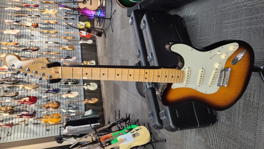 Gear Hunter | Fender - STRAT/TELE HYBRID