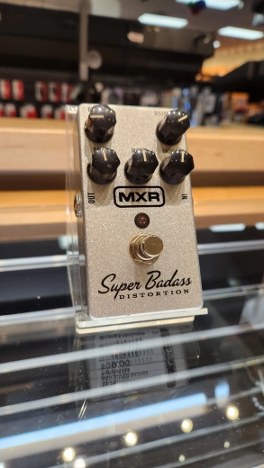 Gear Hunter | MXR SUPER BADASS DISTORTION