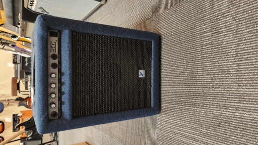 Gear Hunter | Yorkville BM50 Bass Amp