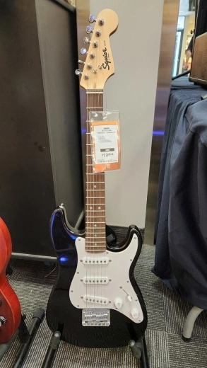 Gear Hunter | SQUIER MINI STRAT V2 BLK