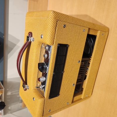 Gear Hunter | Fender - 57 Custom Champ Amplifier