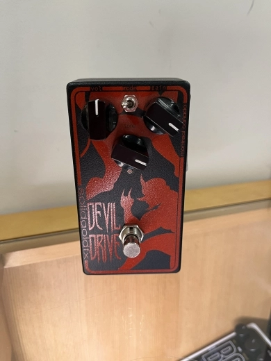 Gear Hunter | SolidGoldFX Devil Drive