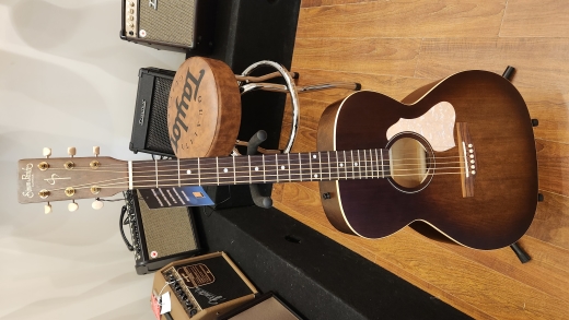 Gear Hunter | Simon and Patrick - SONGSMITH CH BOURBON BURST