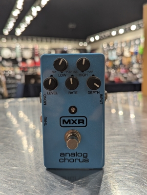 Gear Hunter | MXR ANALOG CHORUS