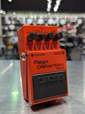 Gear Hunter | BOSS MEGA DISTORTION PEDAL