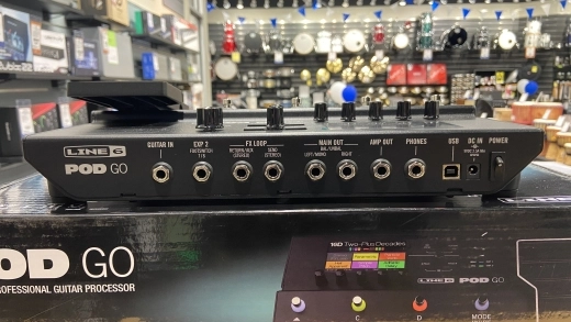 Gear Hunter | Line 6 - POD Go Multi-FX Floor Processor