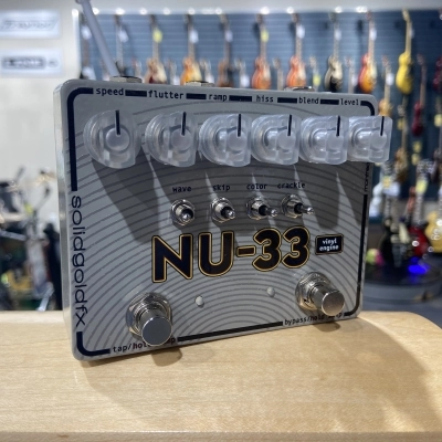 Gear Hunter | Solid Gold FX - NU-33 Vinyl Engine Modulator Pedal