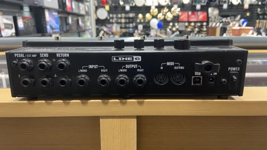 Gear Hunter | Line 6 - HX Effects Multi Effects Unit