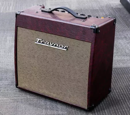 Traynor - Custom Valve 15 Watt All-Tube 1x12 Guitar Combo Amp - Wine Red