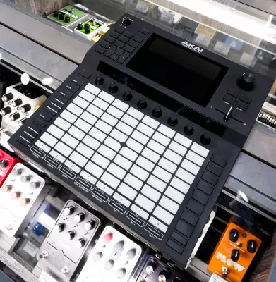 Gear Hunter | Akai - Force Standalone Music Production System