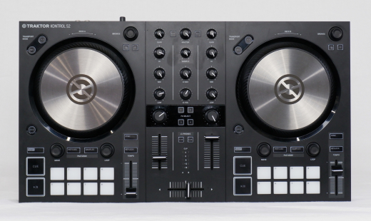 Gear Hunter | Native Instruments - KONTROL S2 MK3