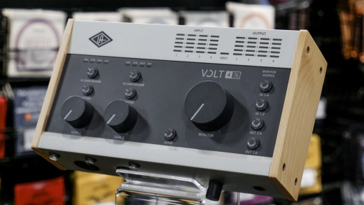 Gear Hunter | Universal Audio - Volt 476 USB Interface With Compressor