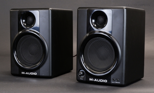 Gear Hunter | M-Audio - AV-40 MKII